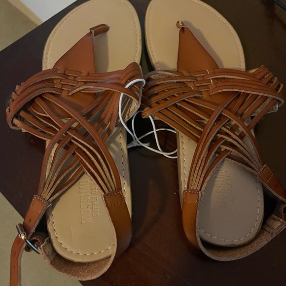 Mossimo Supply Co. | Shoes | Sandals | Poshmark